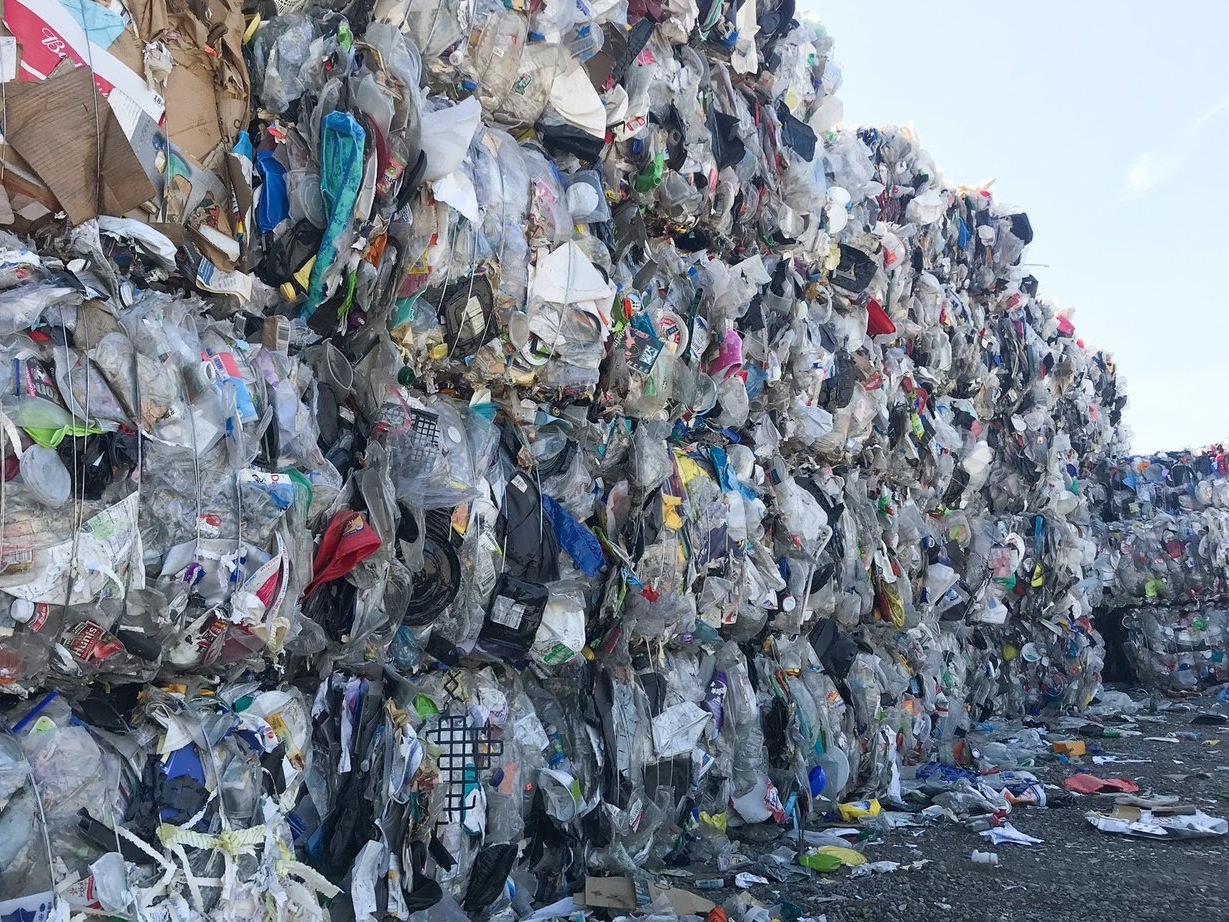 Turning Waste into Wealth: The Sustainable Future of Plastic to Oil ...